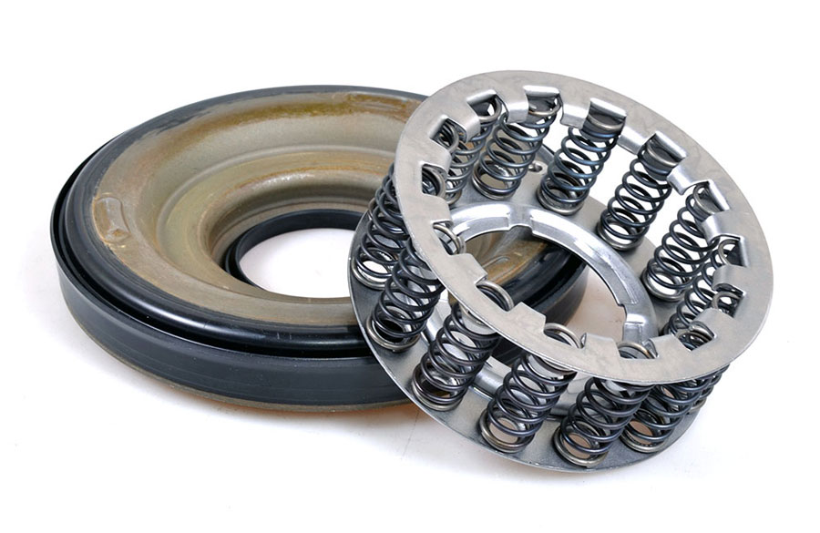 37588 - PISTON & SPRING RETAINER OVERRUN CL | Transmissions